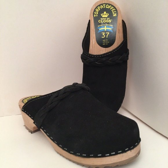 torpatoffeln | Shoes | Cape Clogs Black Suede Clog Women Size 665 ...